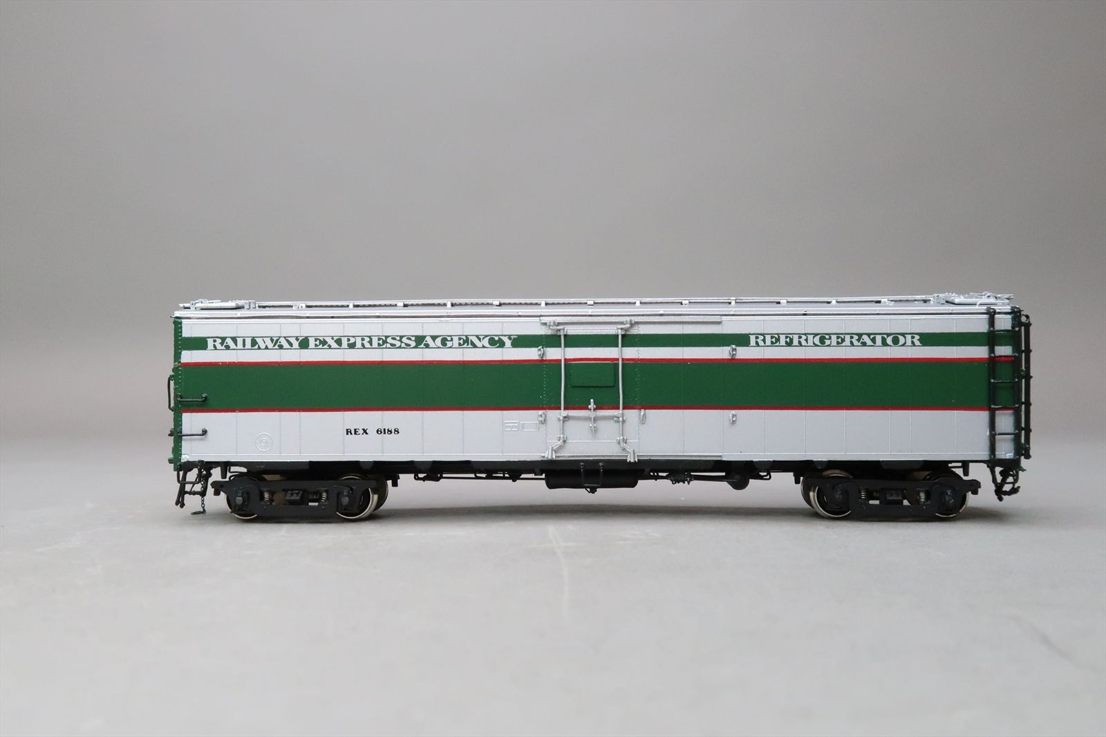 HO Brass Model - CIL 2141.1 REA Railway Express Agency Reefer Steel ...
