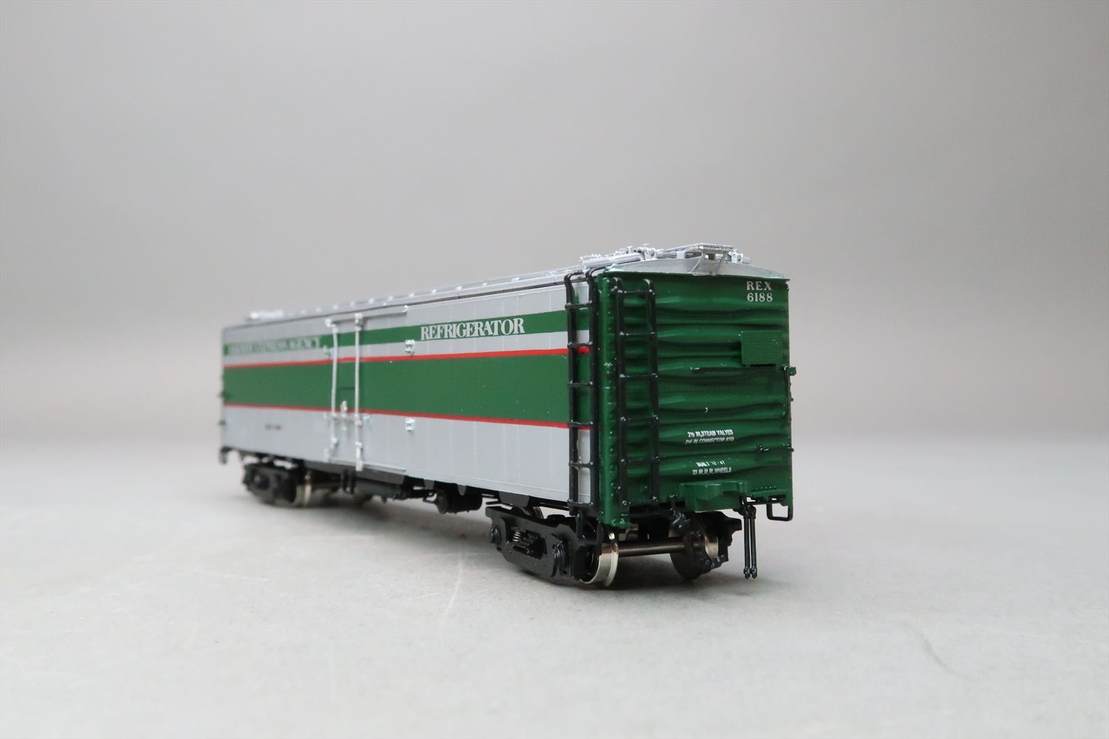 HO Brass Model - CIL 2141.1 REA Railway Express Agency Reefer Steel ...