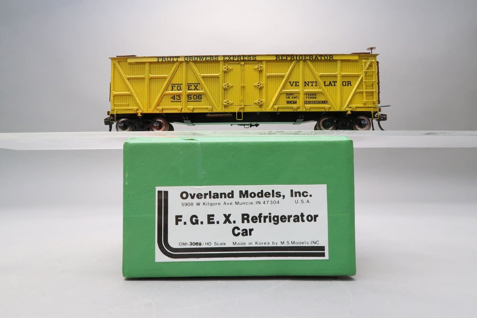 HO Brass Model - OMI 3069 FGEX Fruit Growers Express Reefer ...