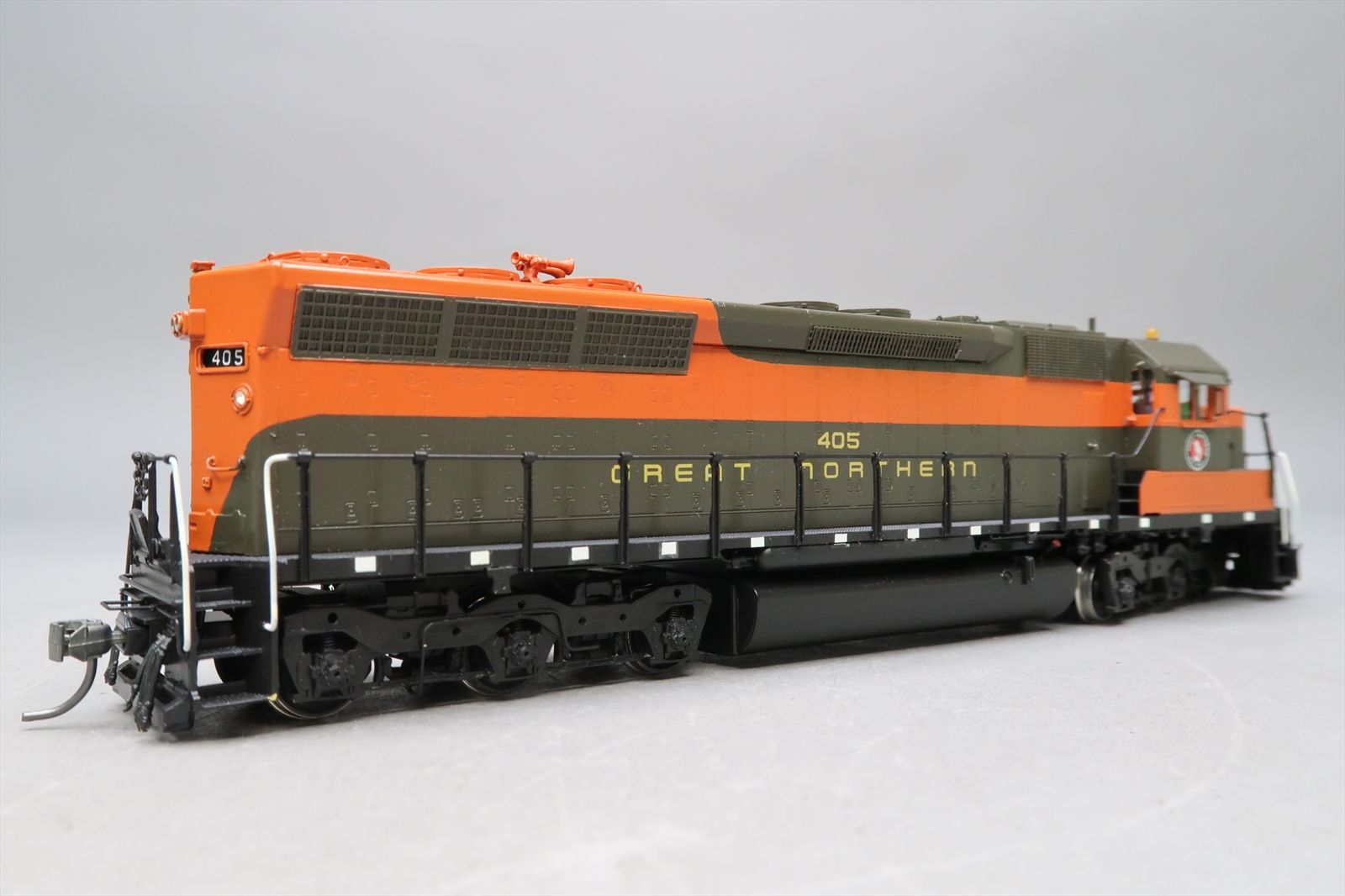HO Brass Model - OMI 6070 GN Great Northern SD45 #405 - Pro Paint ...