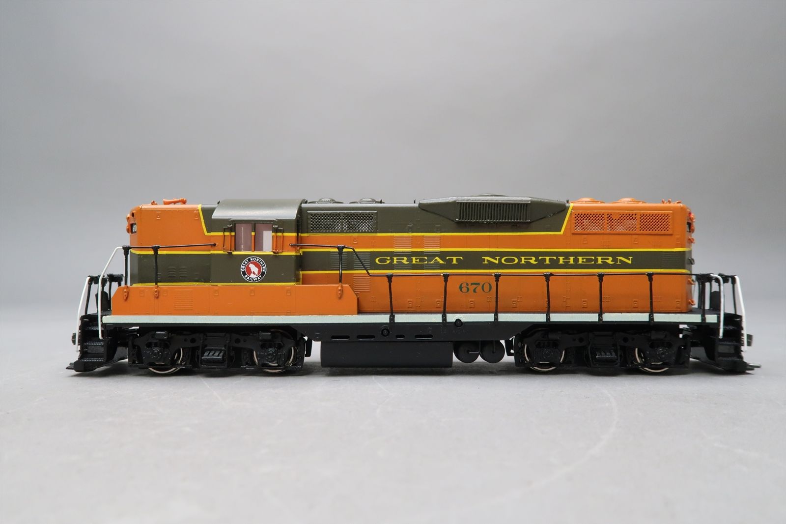 HO Brass Model - Sunset GN Great Northern EMD GP9 1500HP Road Switcher ...
