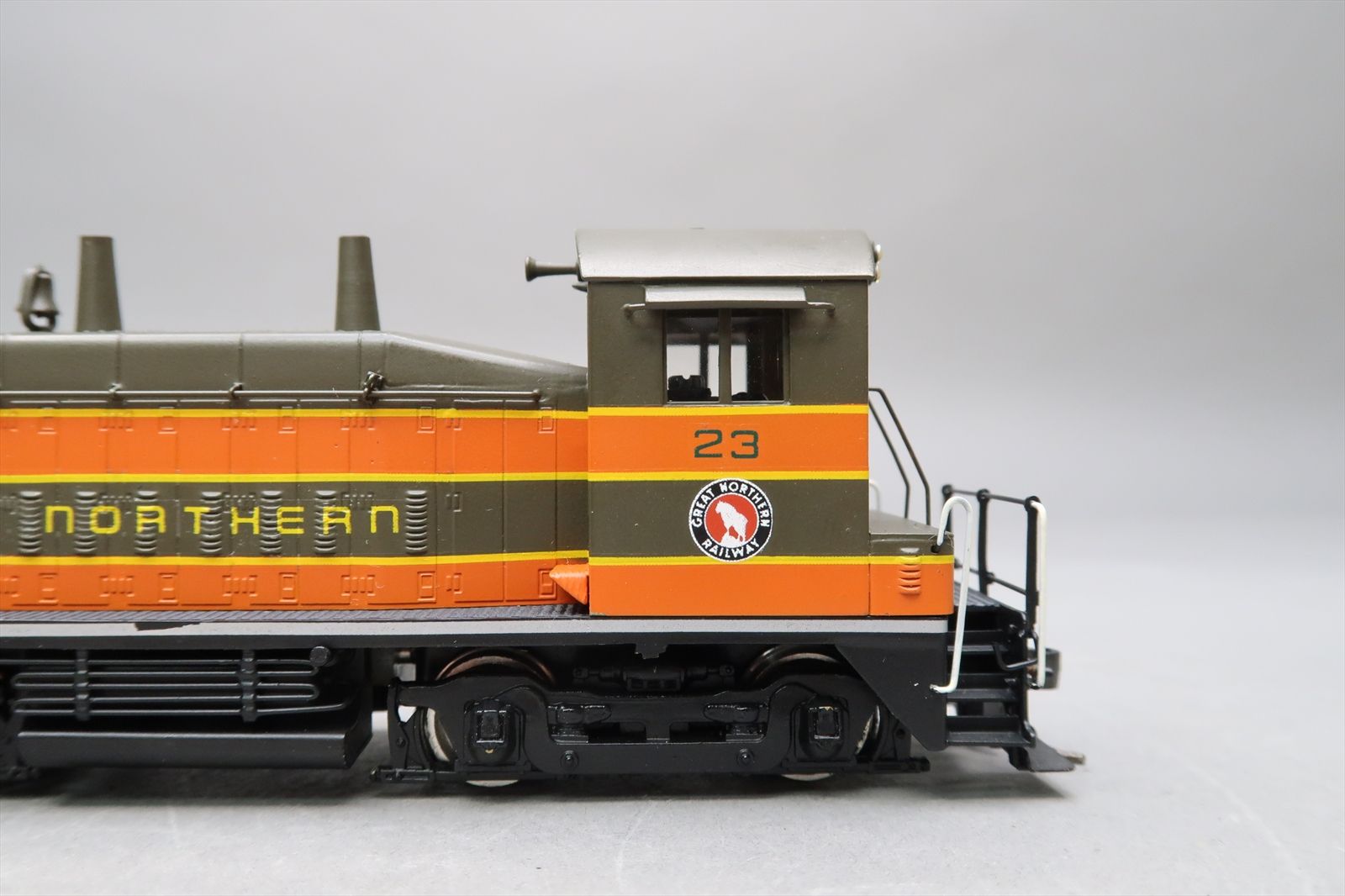 HO Brass Model - Oriental GN Great Northern EMD SW-9 #23 - Pro Paint ...