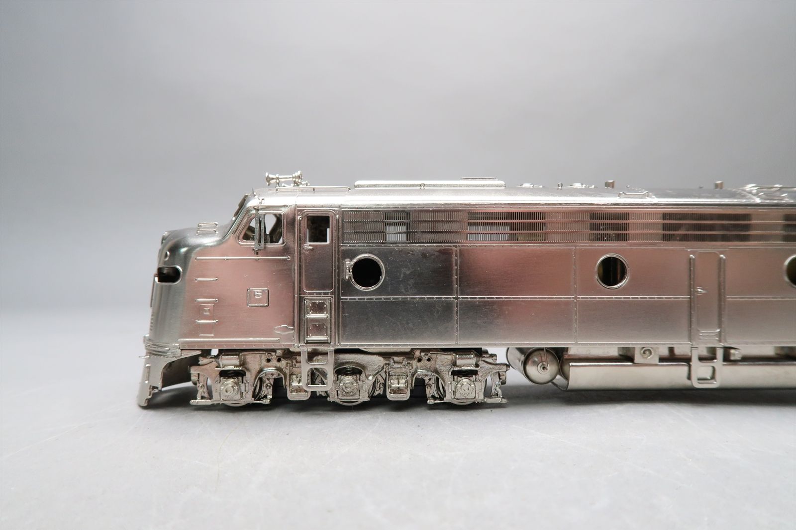 HO Brass Model - Oriental CB&Q Burlington E9 E9A w/o Fuel Tank Skirt ...