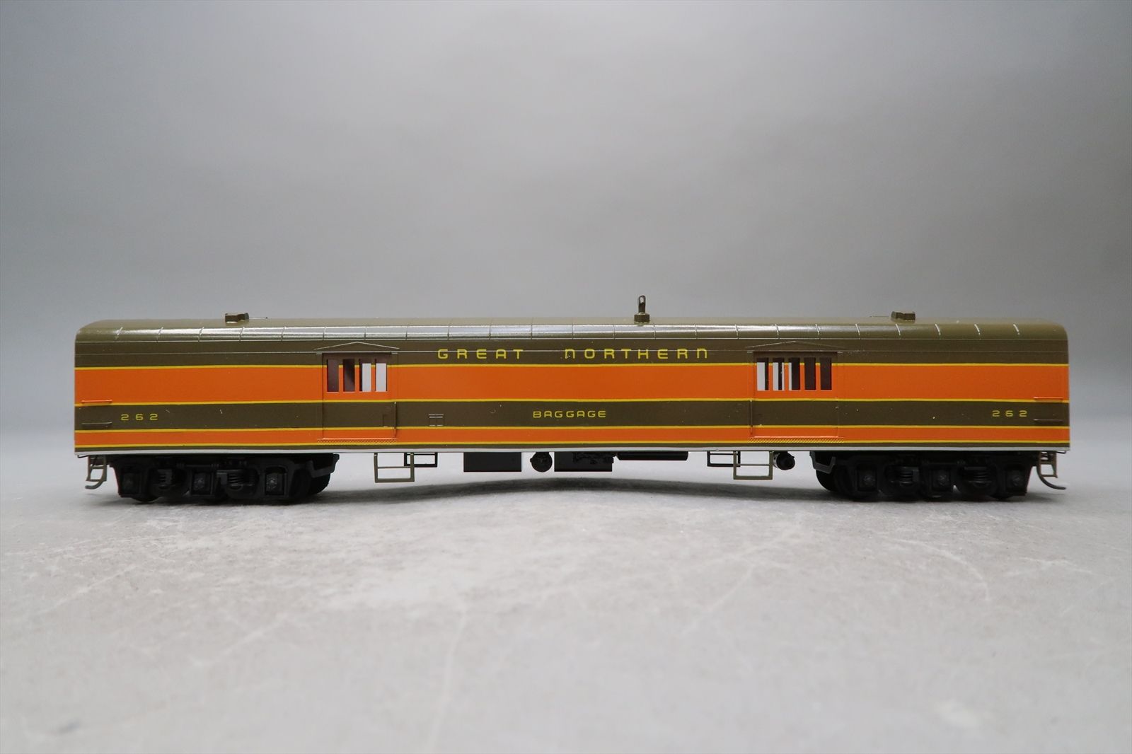 HO Brass Model - Oriental GN Great Northern Streamlined Baggage Car ...
