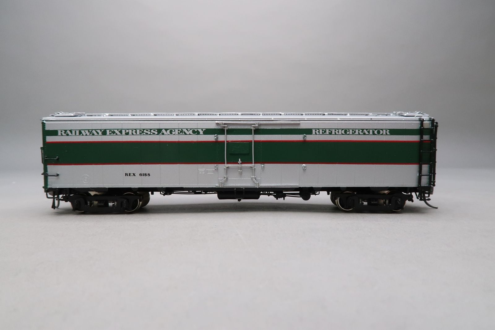 HO Brass Model - CIL 2141.1 REA Railway Express Agency Reefer Steel ...