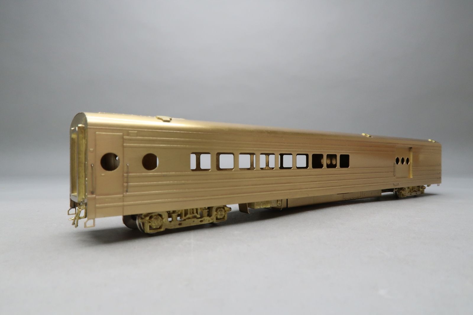 HO Brass Model - PCC Palace Milwaukee Road Express Chair Car 1942 Version #206 / 207 - Unpainted ...
