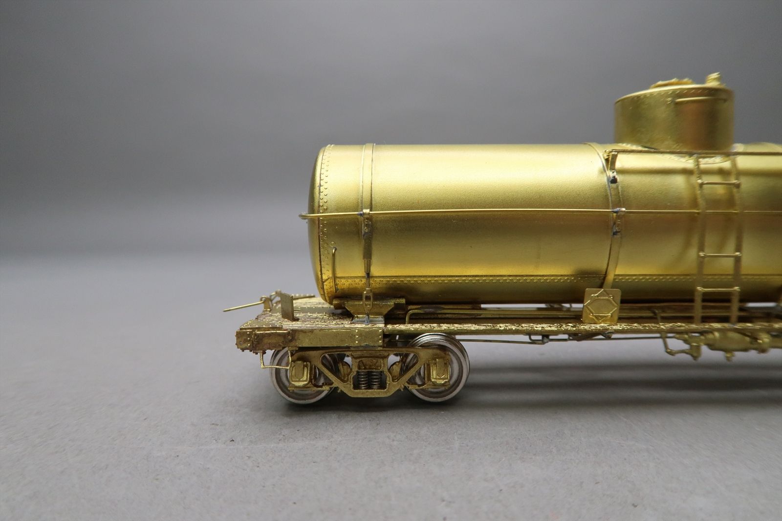 HO Brass Model - OMI 3231 UTLX 10,000 Gallon Tank Car Uninsulated Single Dome Built 1930 ...