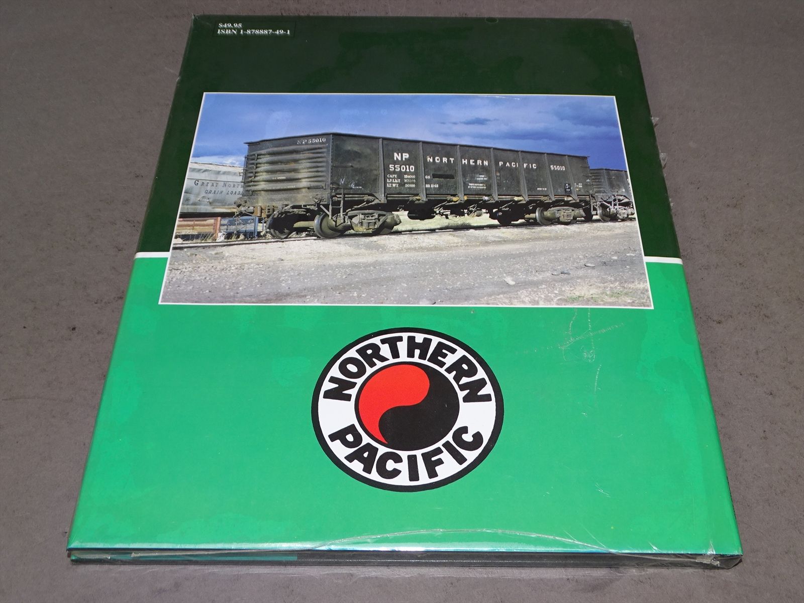 Railroad Book - NP (Northern Pacific) Color Guide to Freight and ...