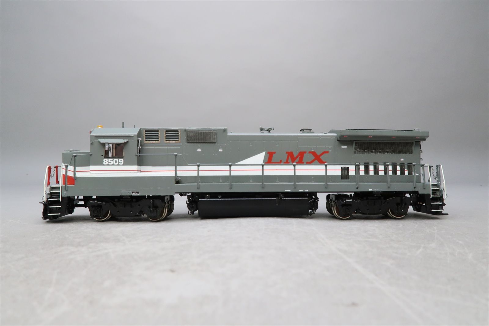 HO Brass Model - OMI 5132 LMX Dash 8 B39 BN Burlington Northern Lease ...