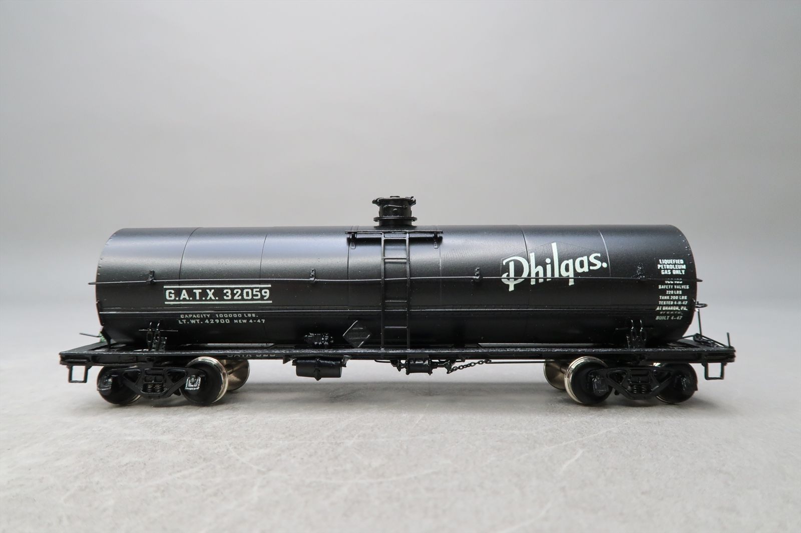 HO Brass Model - OMI 3028 GATX Philgas L.P. Tank Car ACF 1936 #32059 ...