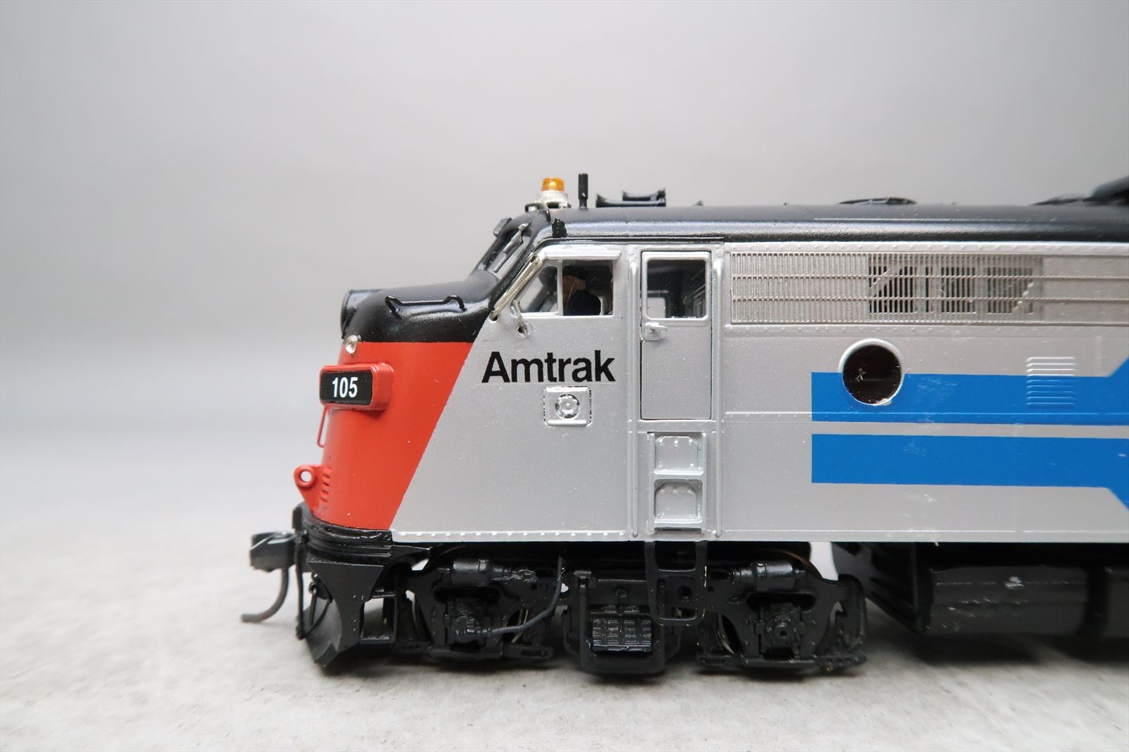 HO Brass Model - OMI 6468 NP as Amtrak F7 F7A #105 - Pro Paint + Detail ...