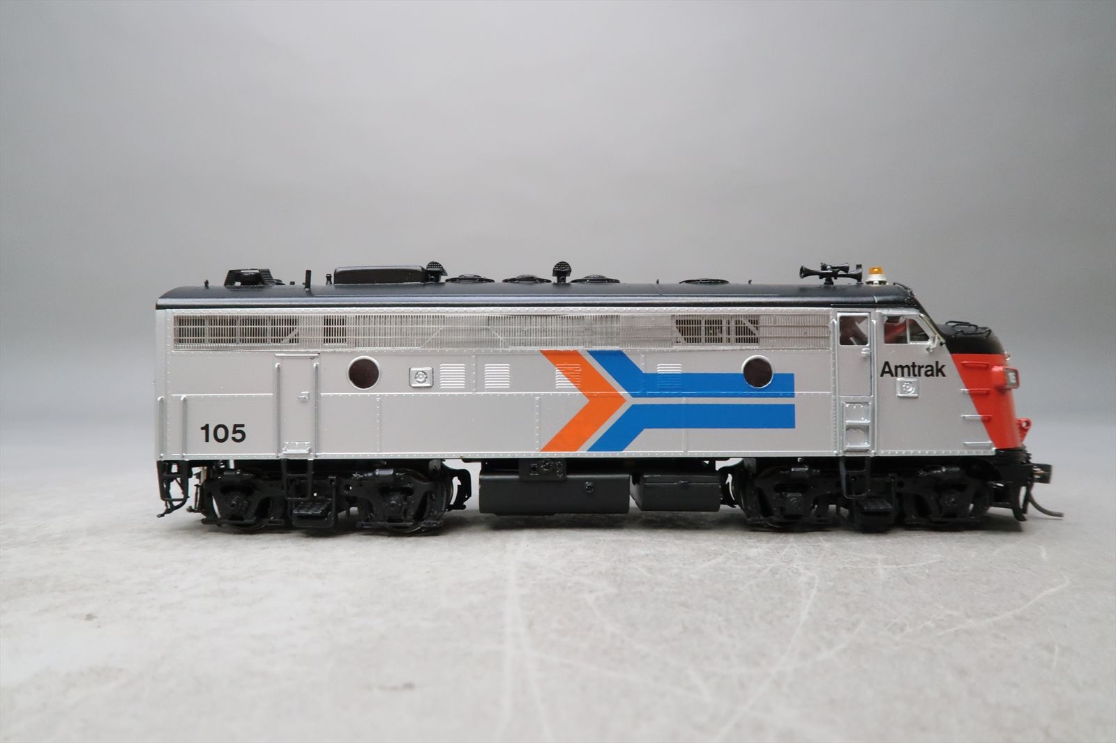 HO Brass Model - OMI 6468 NP as Amtrak F7 F7A #105 - Pro Paint + Detail ...