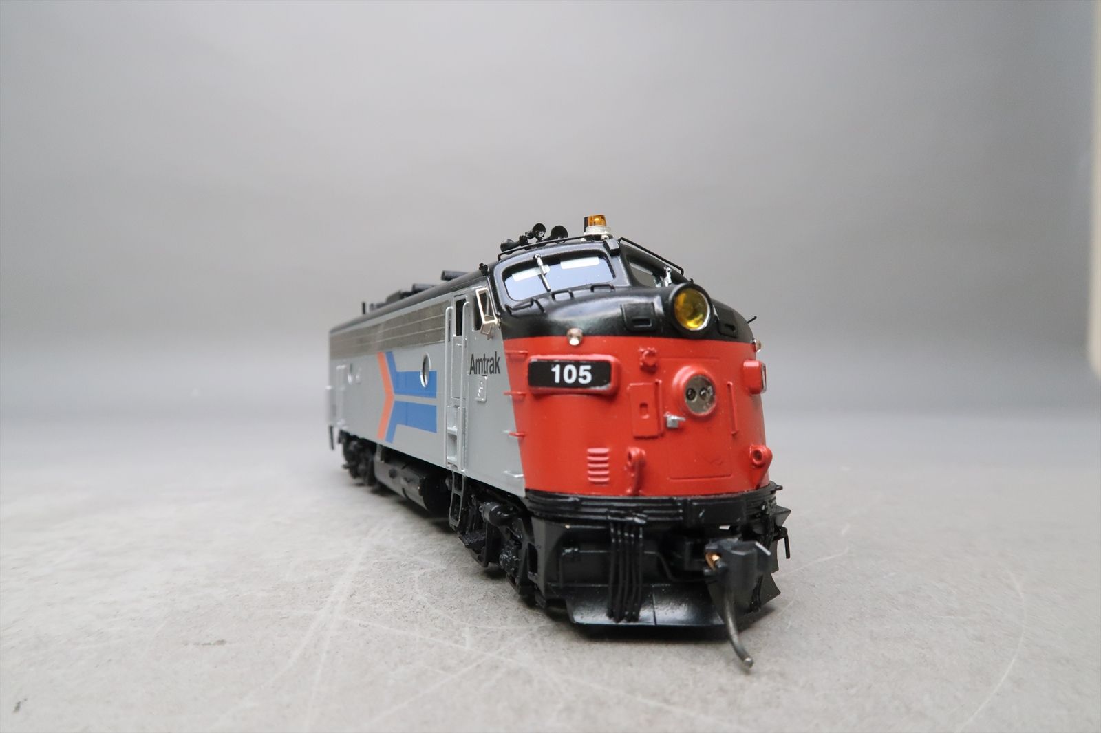 HO Brass Model - OMI 6468 NP as Amtrak F7 F7A #105 - Pro Paint + Detail ...