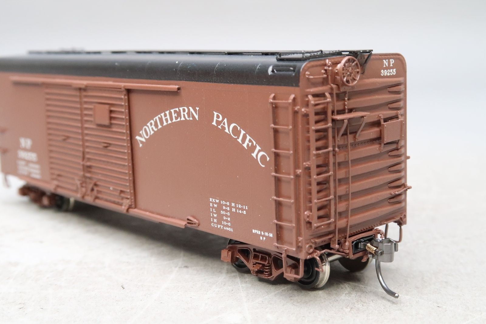 HO Brass Model - W&R NP Northern Pacific 40' Round Roof Auto Automobile ...