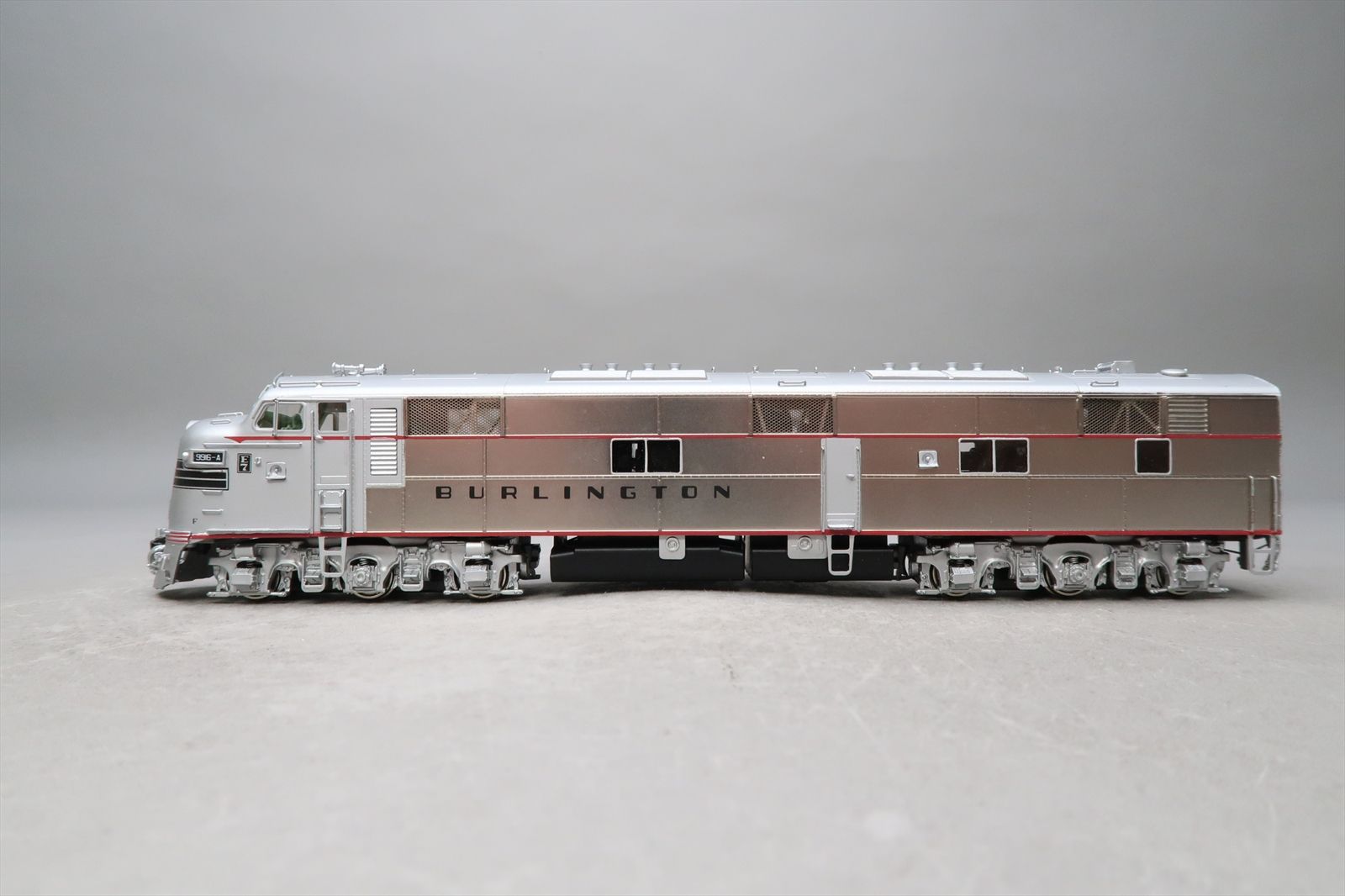 HO Brass Model - CIL 2108.1 CB&Q Burlington EMD E7 E7A #9916 - F/P ...