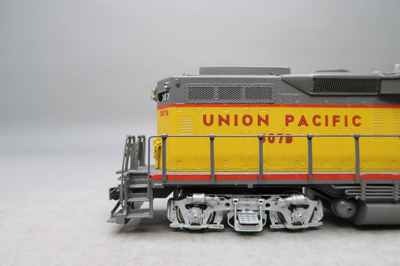 HO Brass Model - OMI 6218 UP Union Pacific GP9B Turbocharger 48" Fans ...