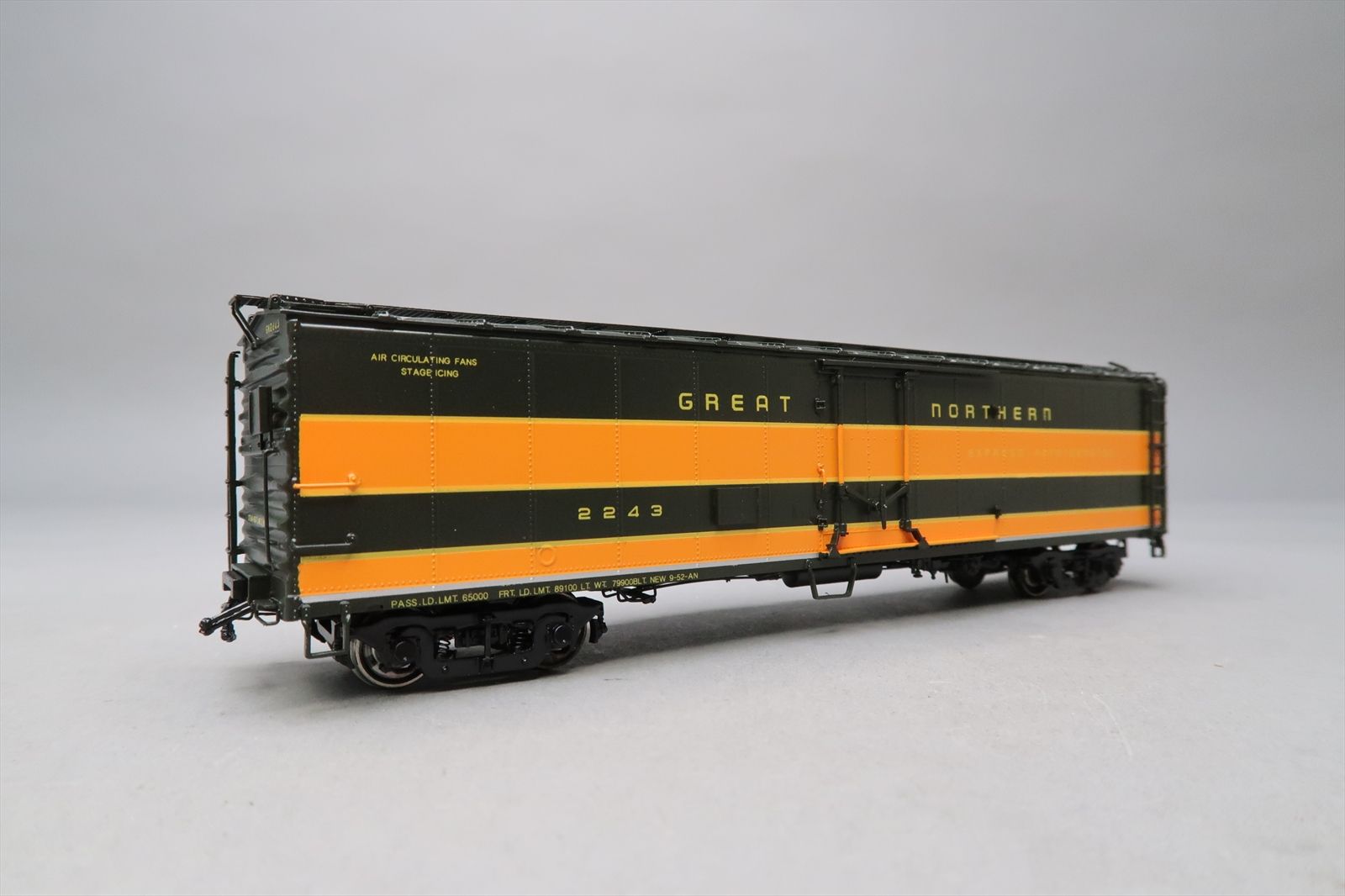 HO Brass Model - CIL 2306.1 GN Great Northern 52' Steel Express Ice ...