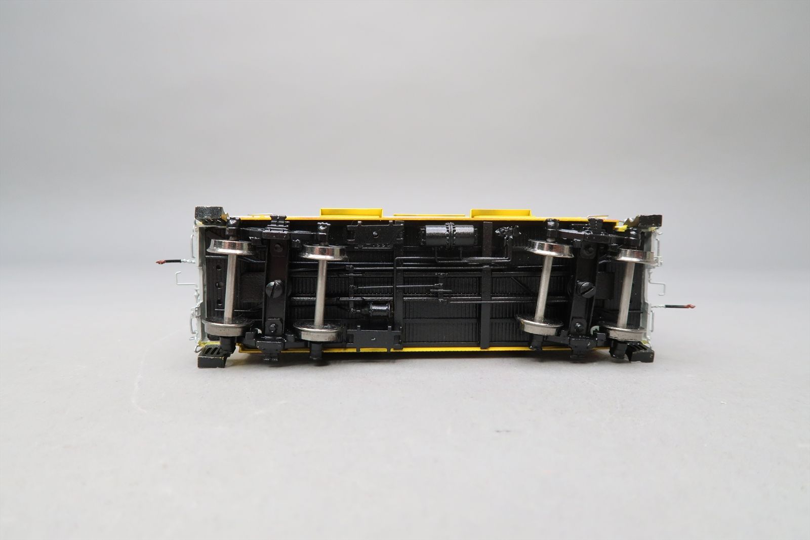 HO Brass Model - OMI 3934.1 C&O Chesapeake & Ohio Chessie Wood Caboose ...