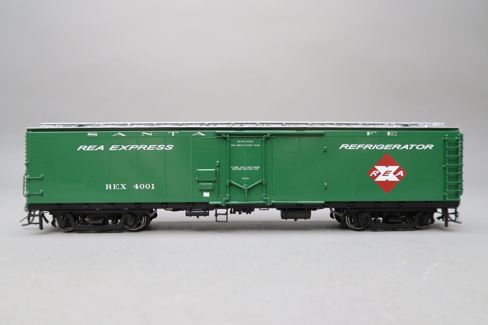 HO Brass Model - TCY 1418.2 AT&SF Santa Fe REA Express Car Reefer Circa ...
