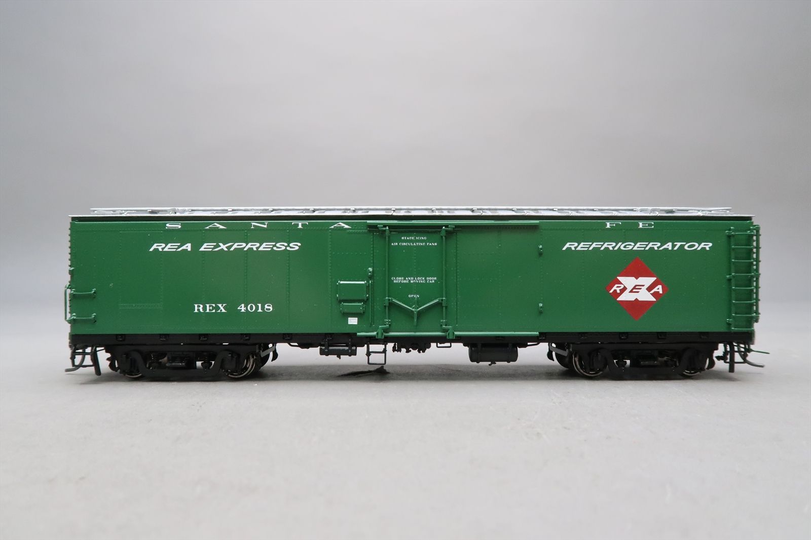 HO Brass Model - TCY 1418.2 AT&SF Santa Fe REA Express Car Reefer Circa ...