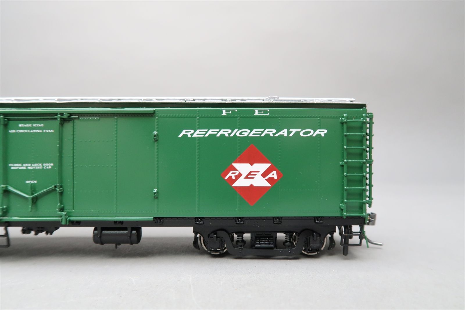 HO Brass Model - TCY 1418.2 AT&SF Santa Fe REA Express Car Reefer Circa ...