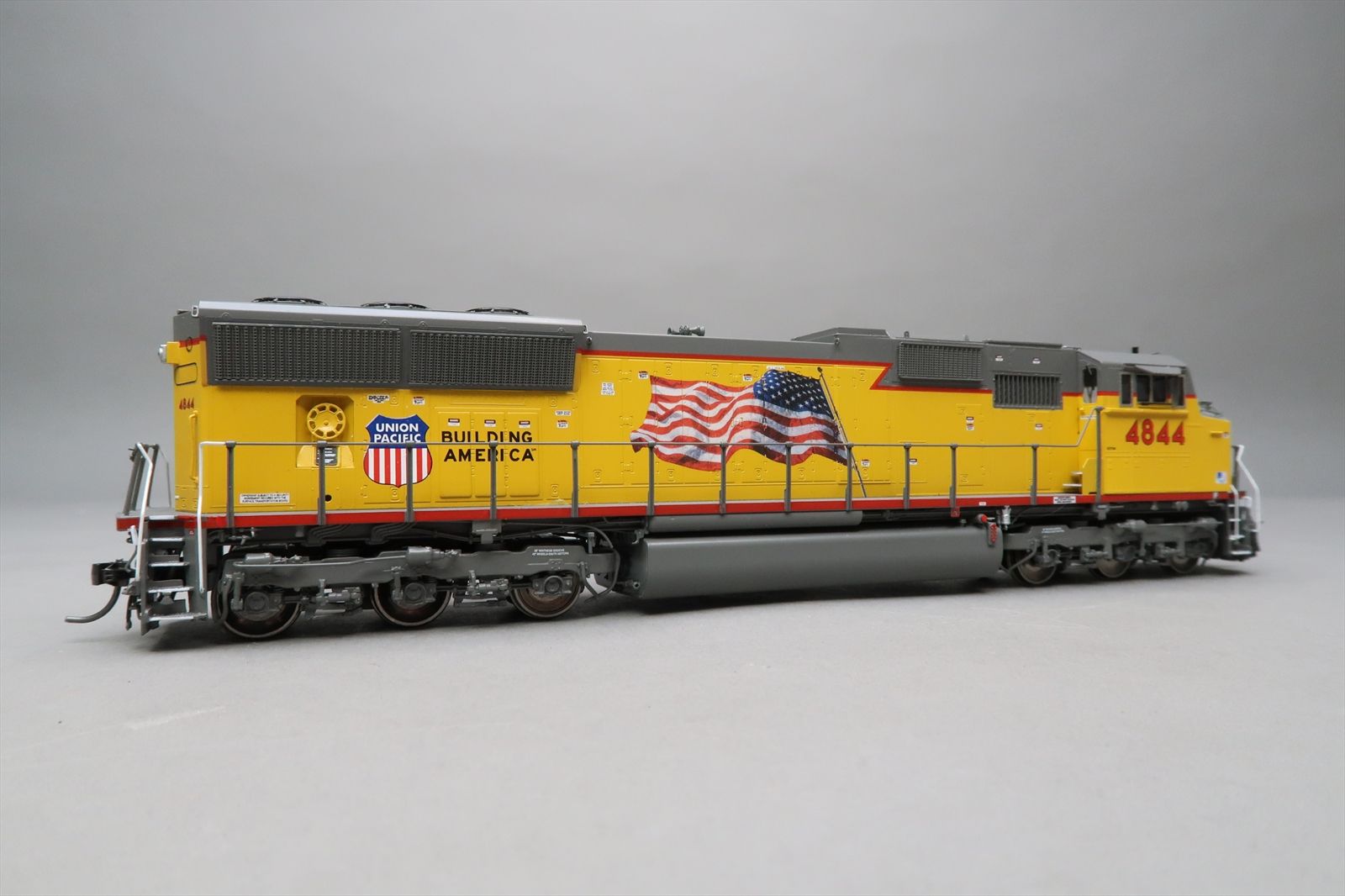 HO Brass Model - OMI 087010039.1 UP Union Pacific SD70M Phase II Cab ...