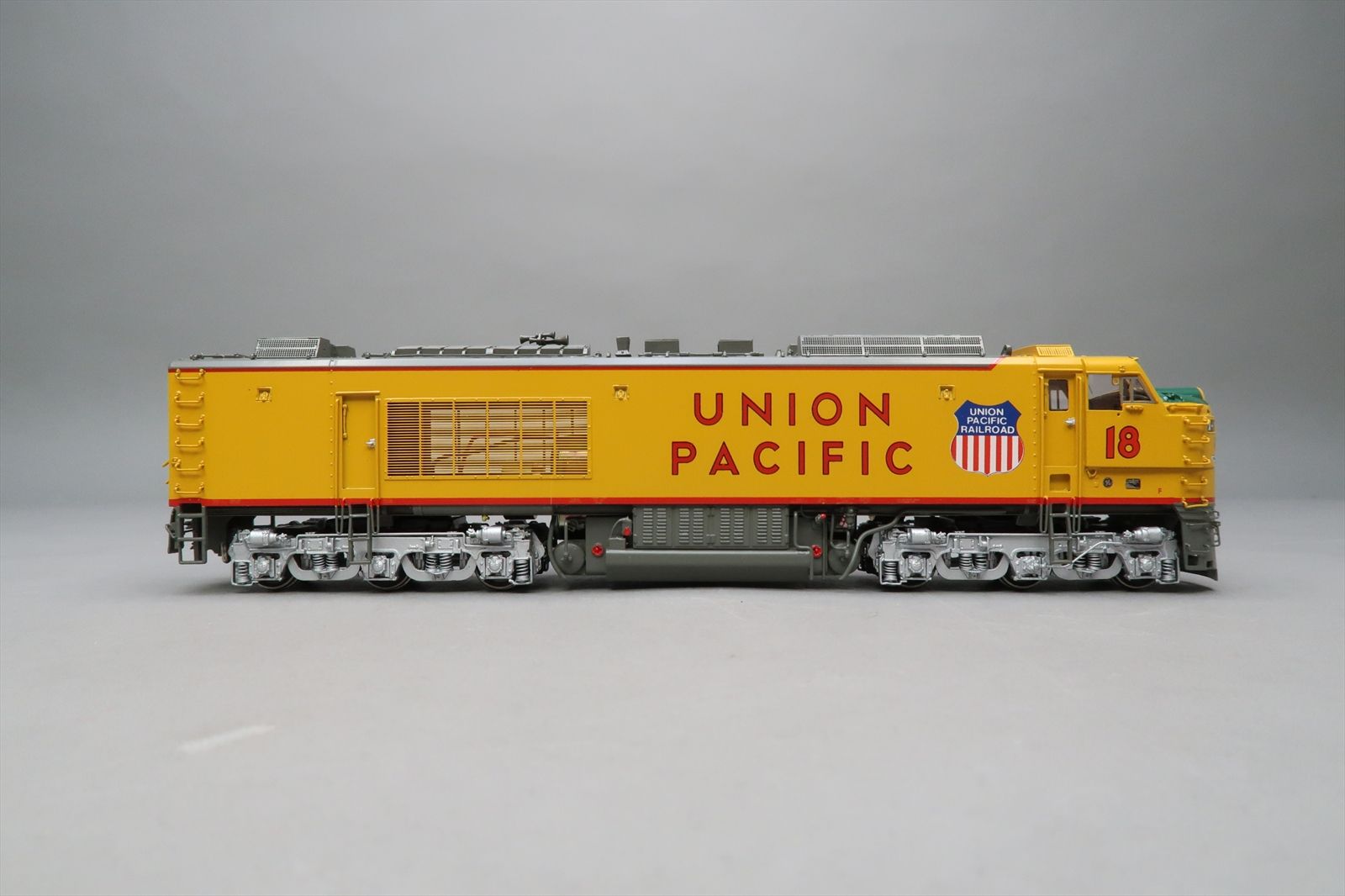 HO Brass Model - OMI 6509.1 UP Union Pacific 3-Unit Gas Turbine #18 ...
