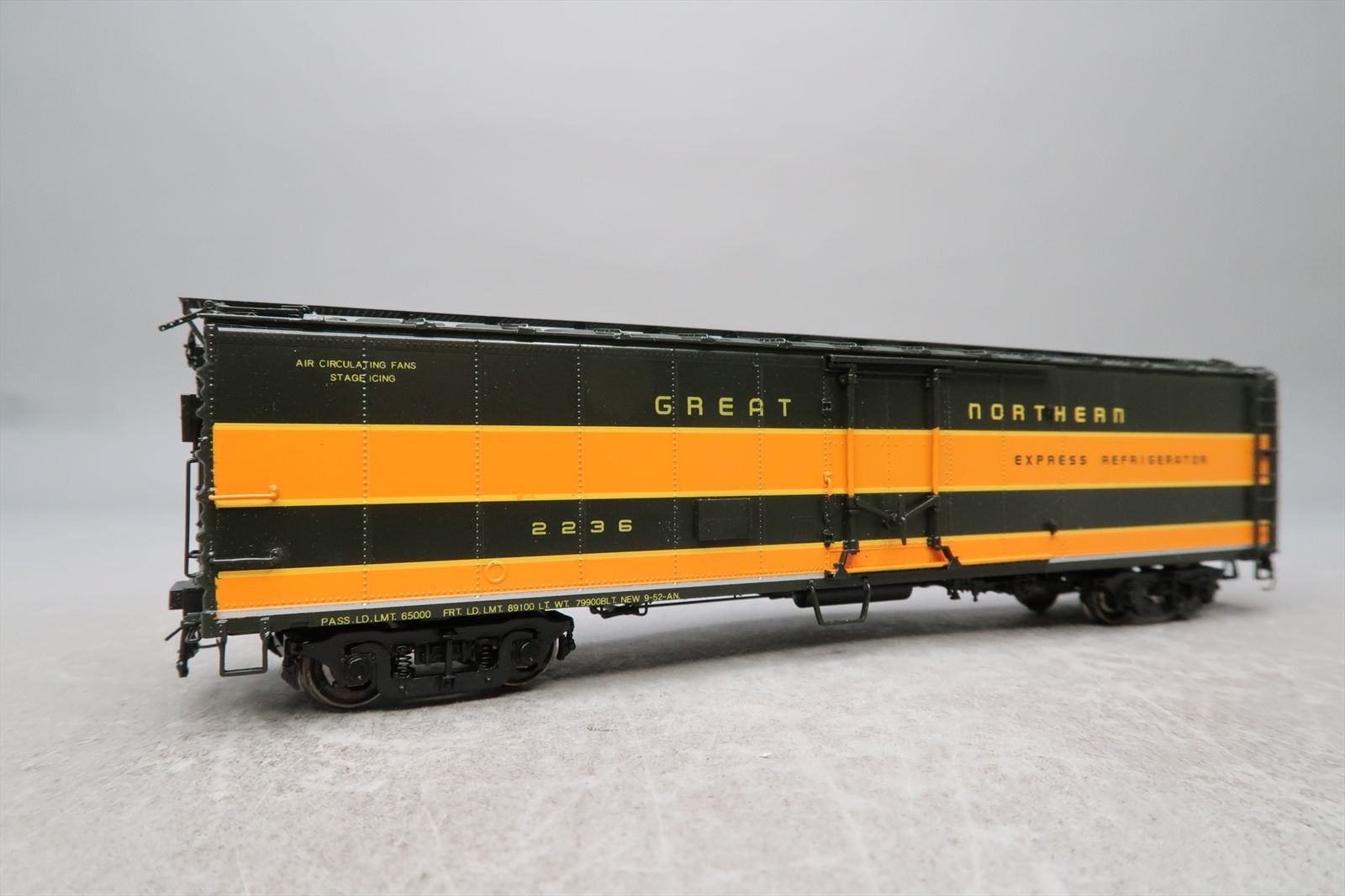 HO Brass Model - CIL 2306.1 GN Great Northern 52' Steel Express Ice ...
