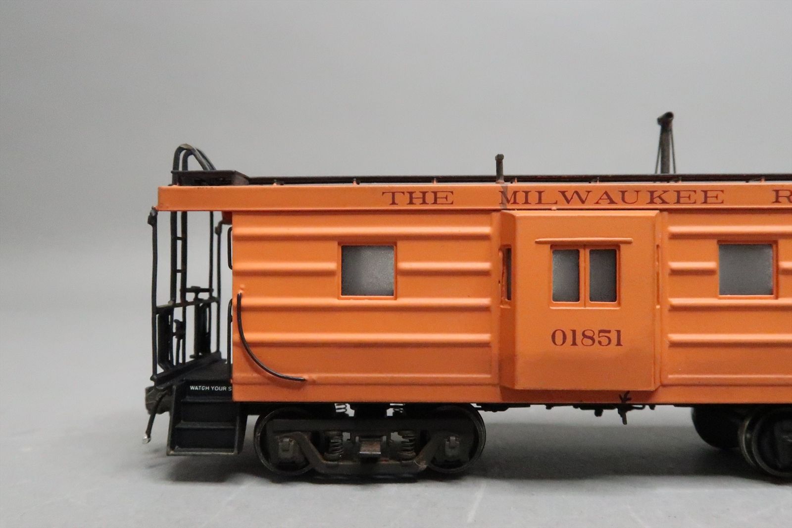 HO Brass Model - OMI 3987.1 Milwaukee Rib Ribbed Side Caboose B-W Bay ...
