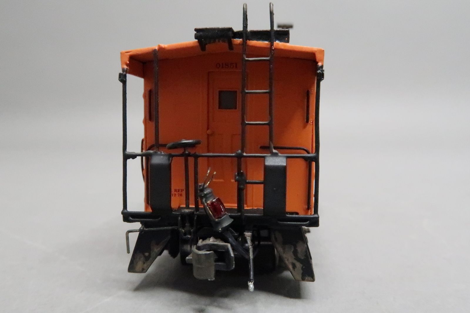 HO Brass Model - OMI 3987.1 Milwaukee Rib Ribbed Side Caboose B-W Bay ...