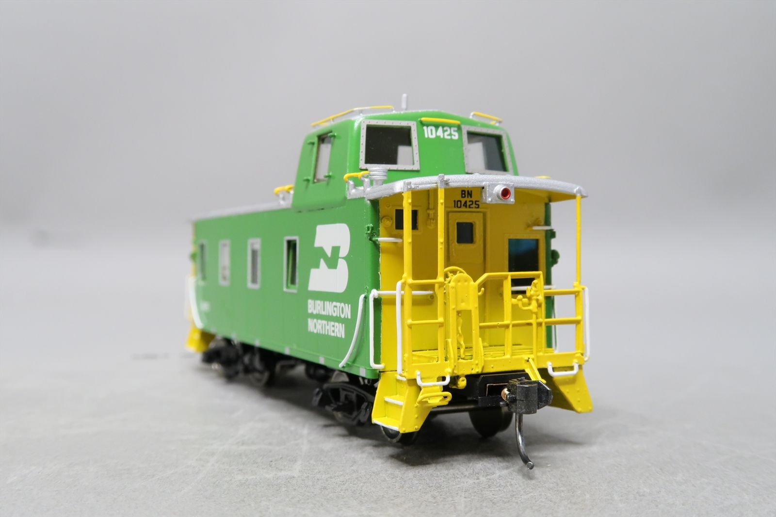 HO Brass Model - OMI 3897.1 BN Burlington Northern Steel Caboose #10425 ...