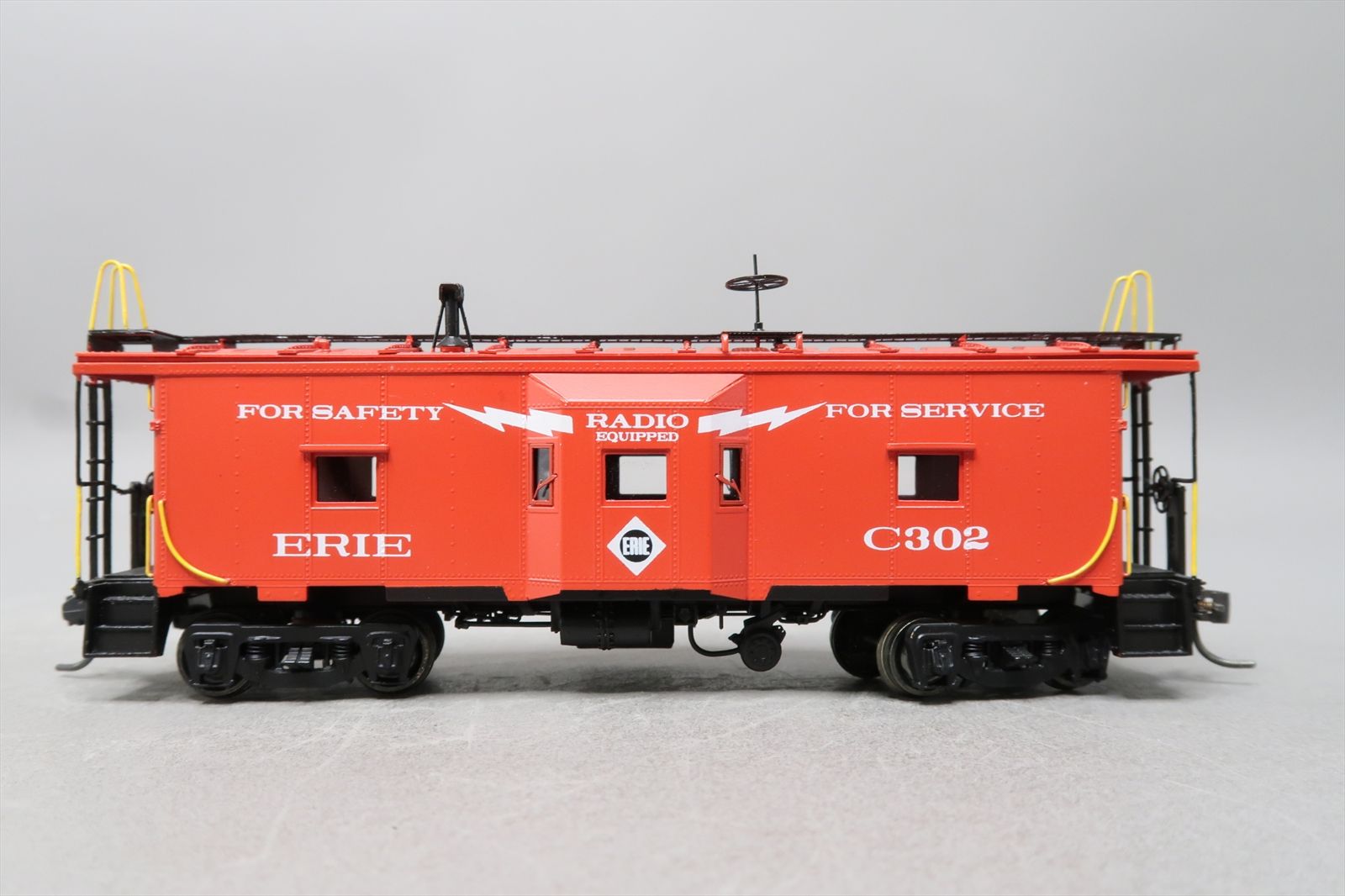 HO Brass Model - OMI 3966.1 Erie B-W Bay Window Caboose Radio Equipped ...