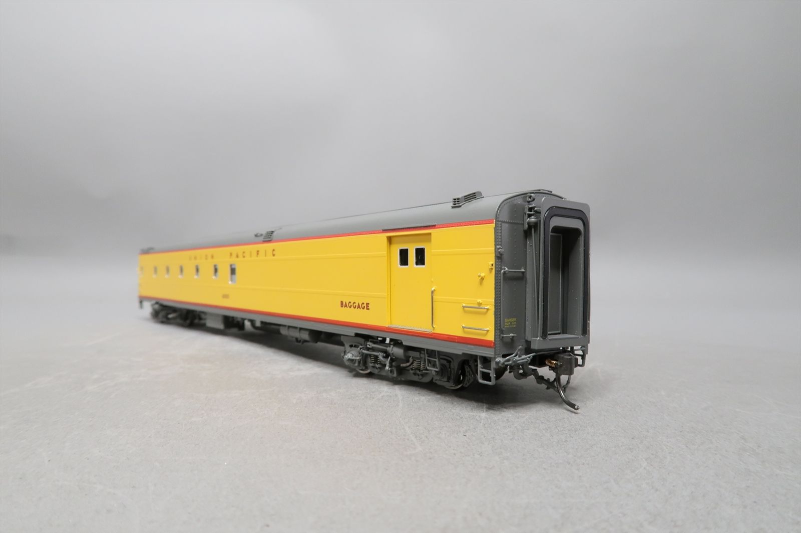 HO Brass Model - TCY 1380.02 UP Union Pacific Baggage Dorm Dormitory ...