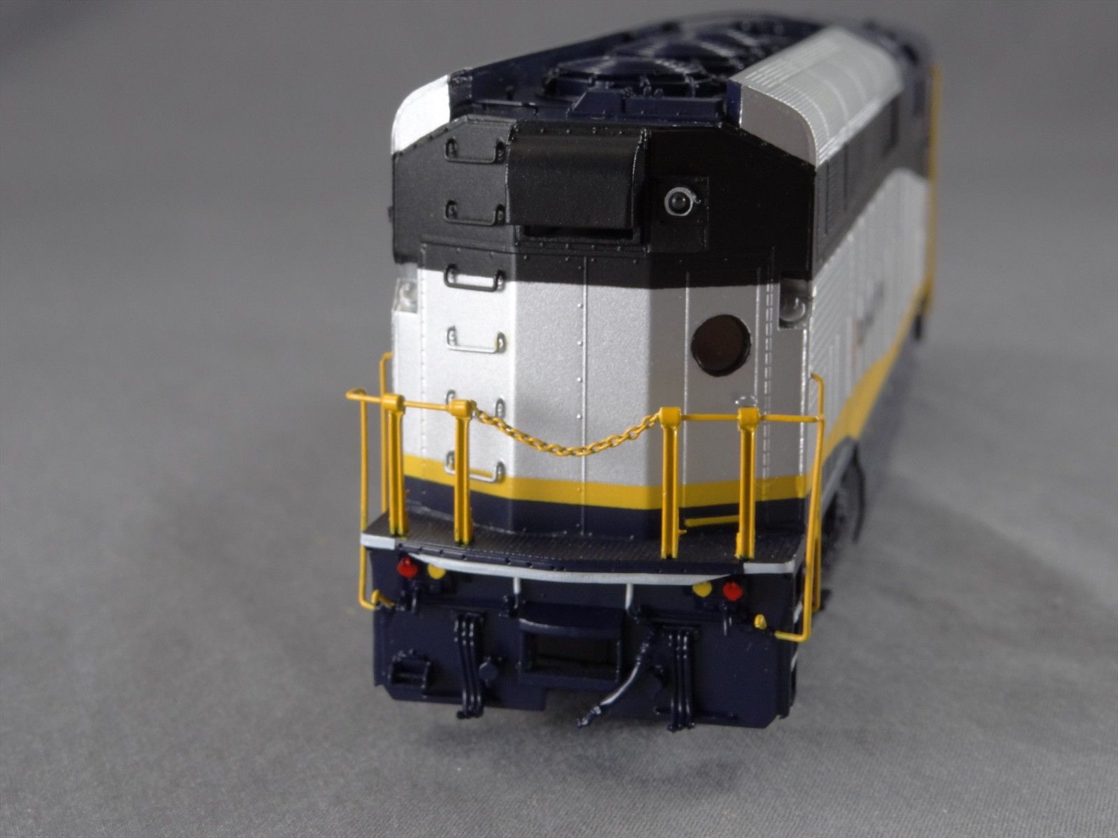 HO OMI 5955.1 Overland Amtrak California F59PHI Diesel #2001