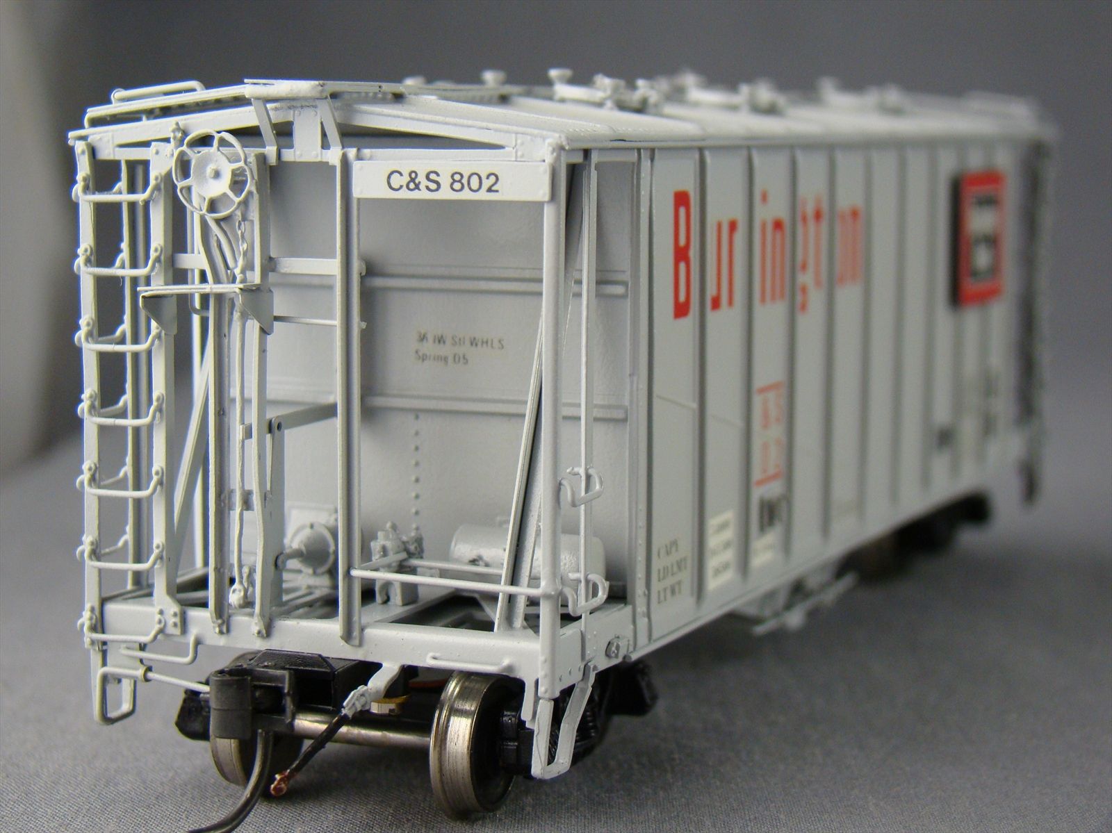 HO OMI CB&Q Airslide Covered Hopper #802