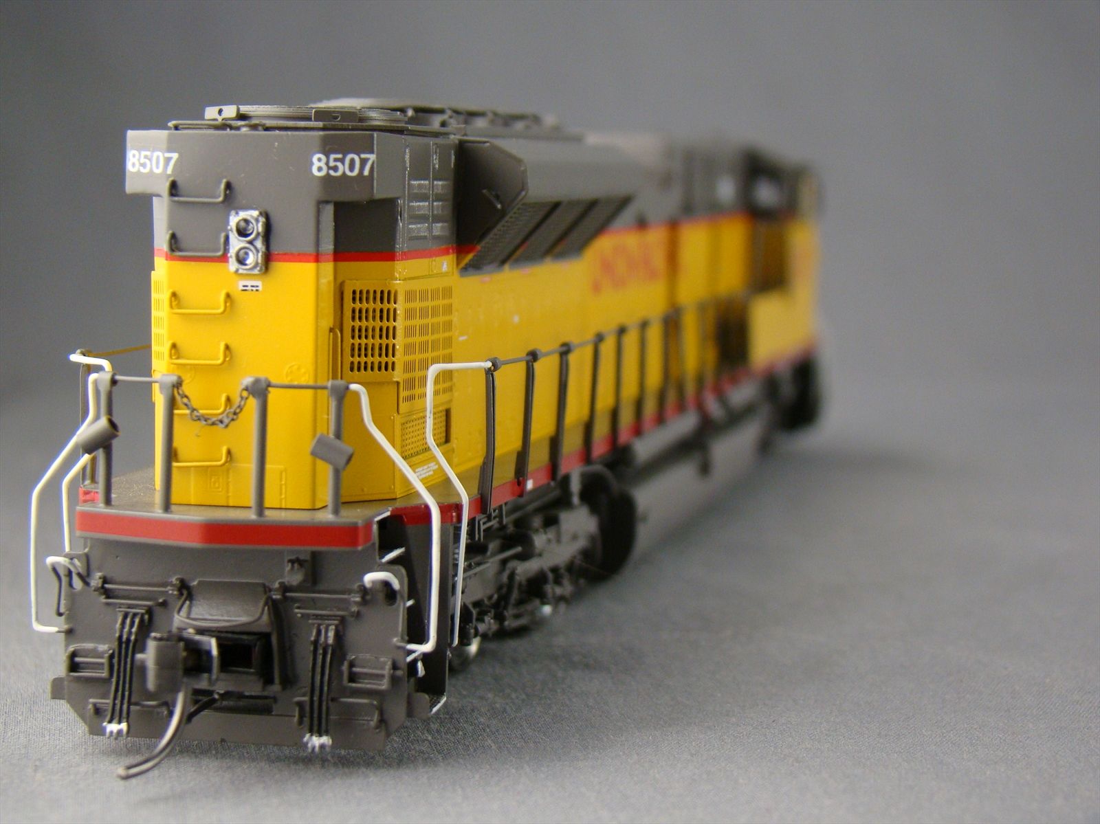 HO OMI UP SD90MAC #8507 Union Pacific