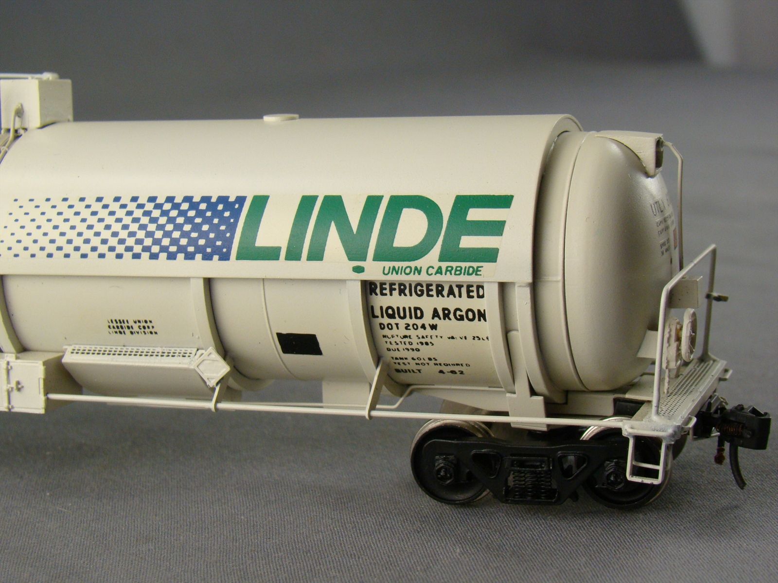 HO OMI LINDE 61' Liquid Arrgon Tank Car #80017