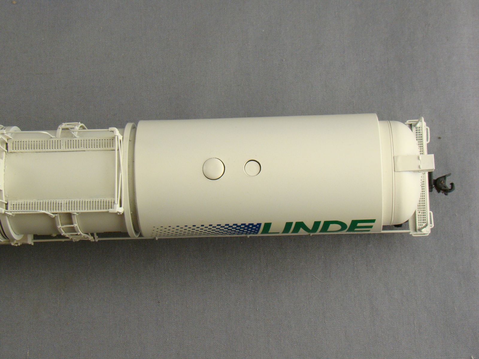 HO OMI LINDE 61' Liquid Arrgon Tank Car #80017