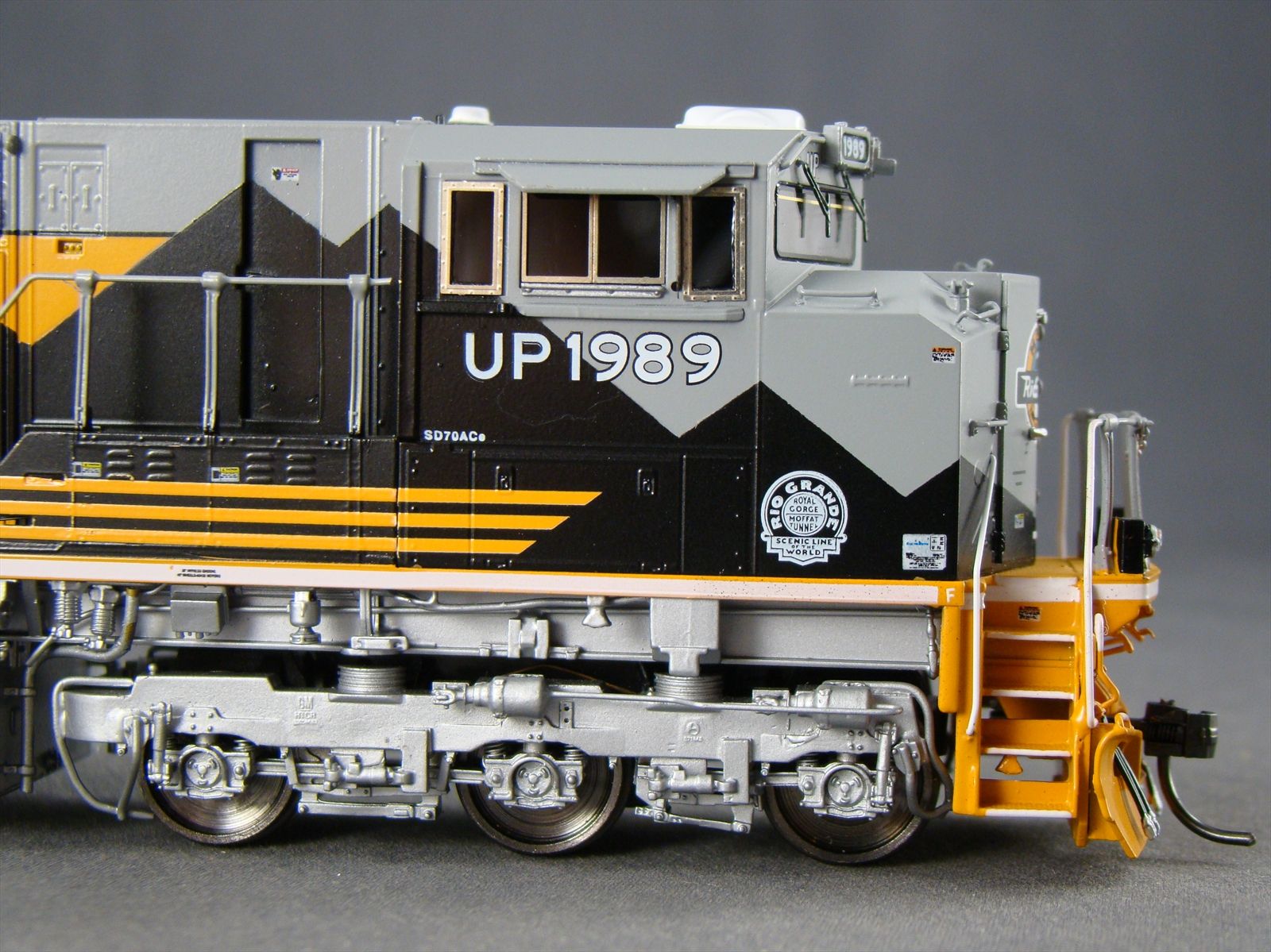 HO OMI UP Heritage SD70ACE 6 Unit Set RARE DCC/DC
