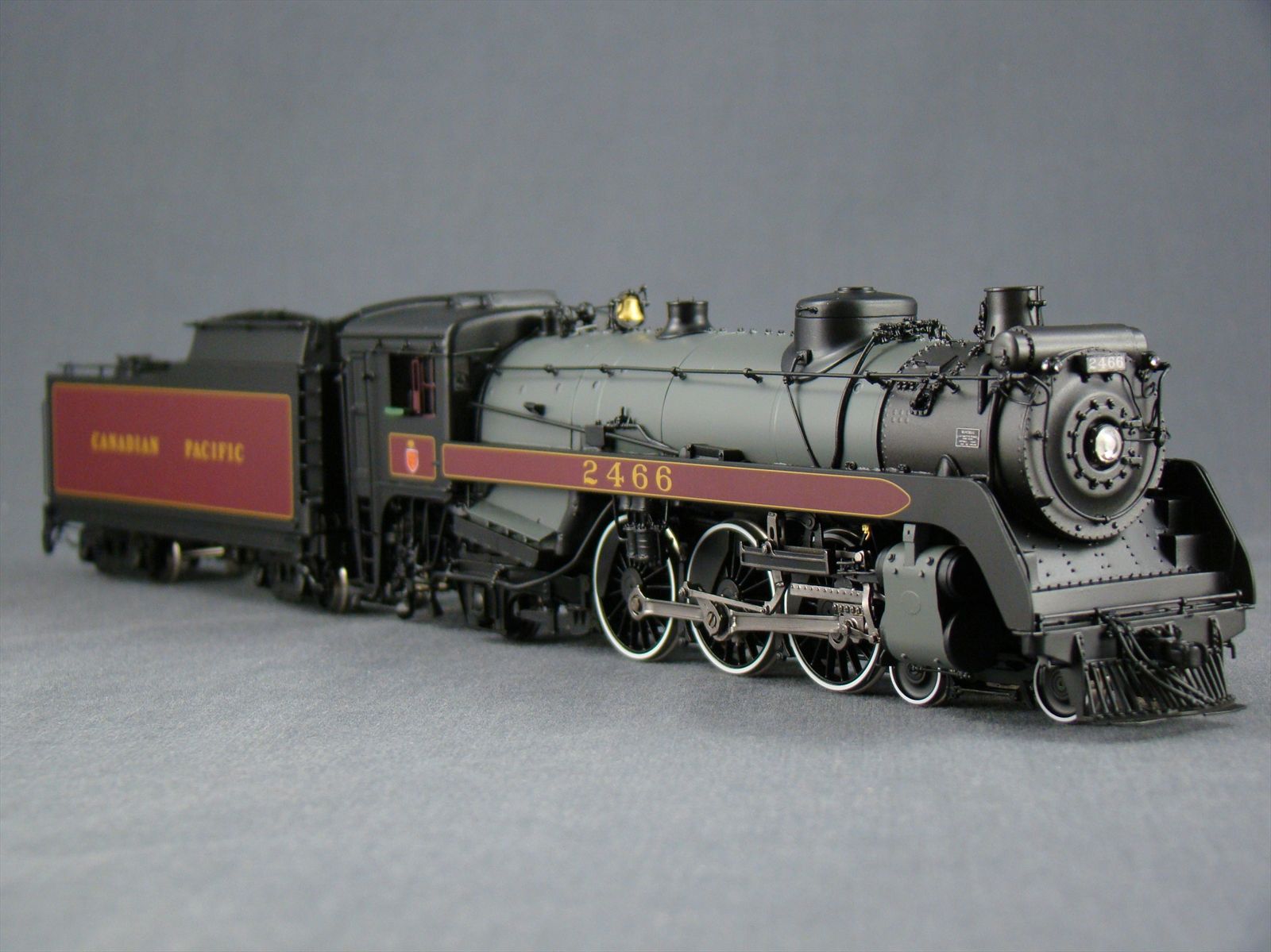 HO DP CPR Canadian Pacific G-3j 4-6-2 #2466 - Gray & Maroon