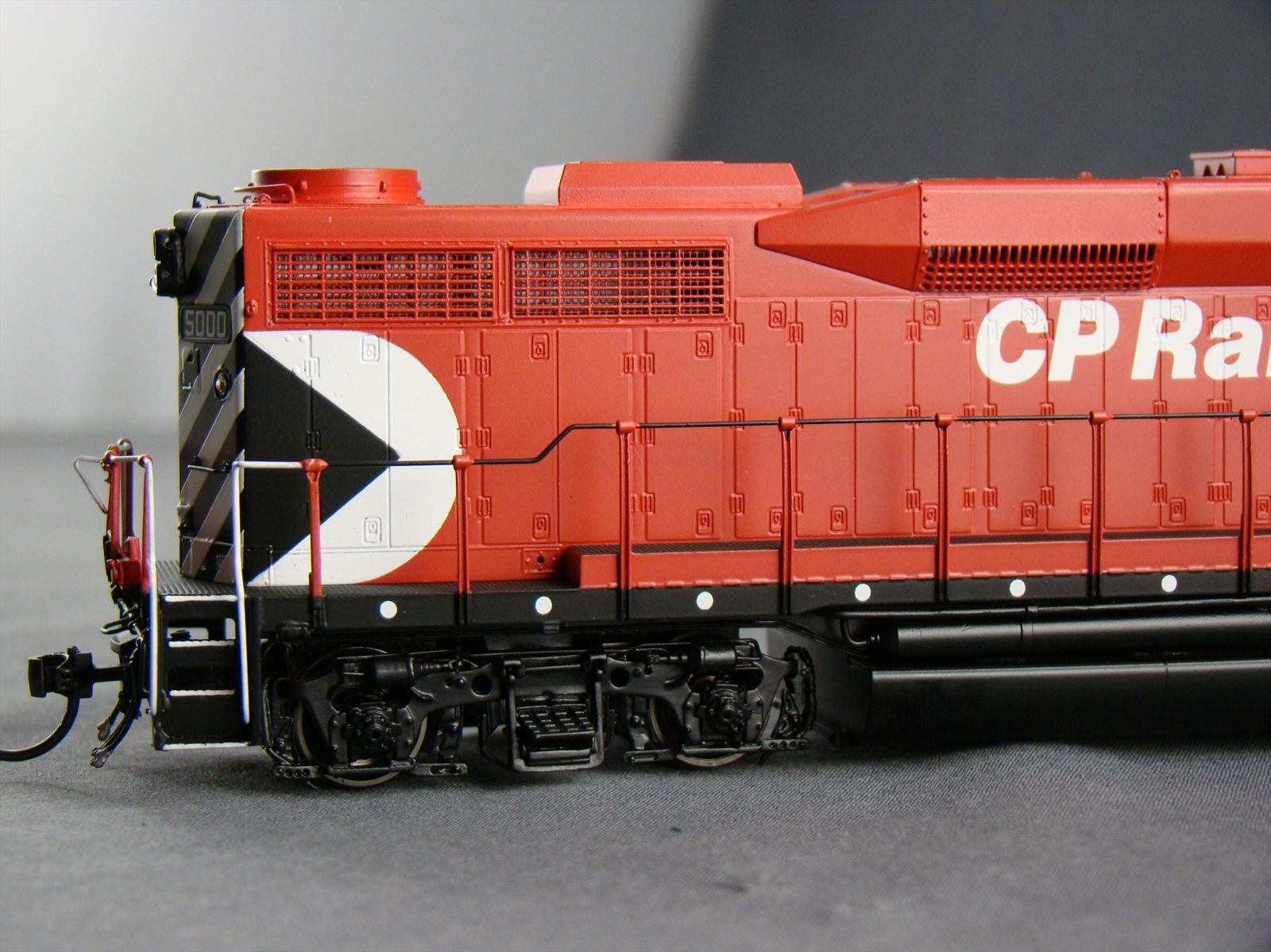 HO OMI CPR Canadian Pacific GP30 #5000