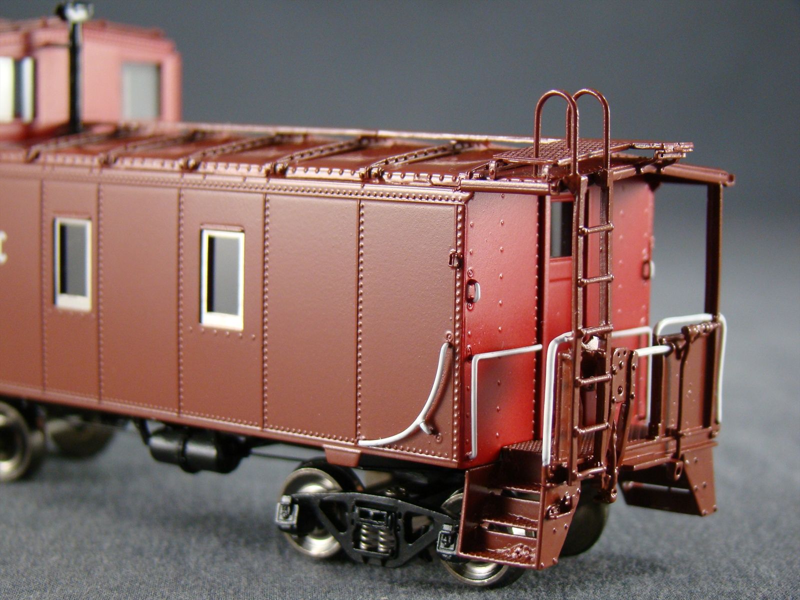HO OMI CPR Steel Caboose Brown #437293