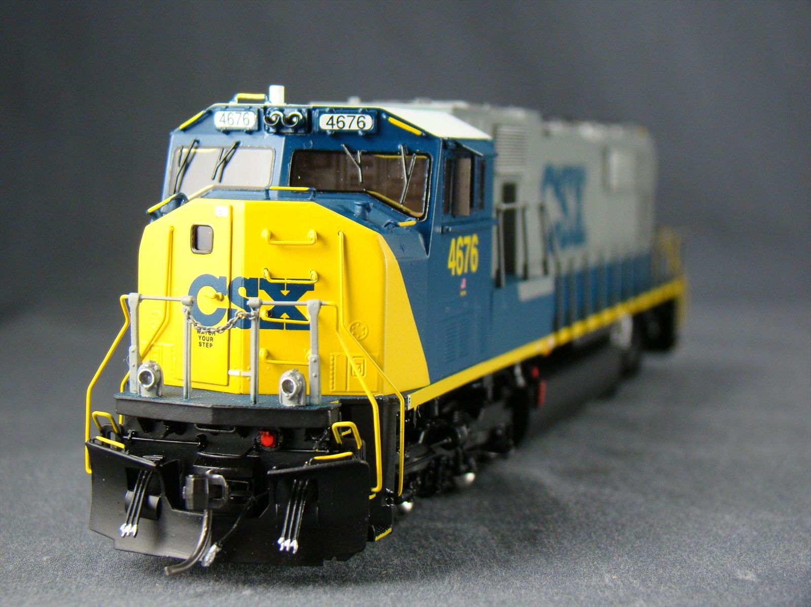 HO OMI CSX SD70M #4676 Ex-EMD Lease Unit
