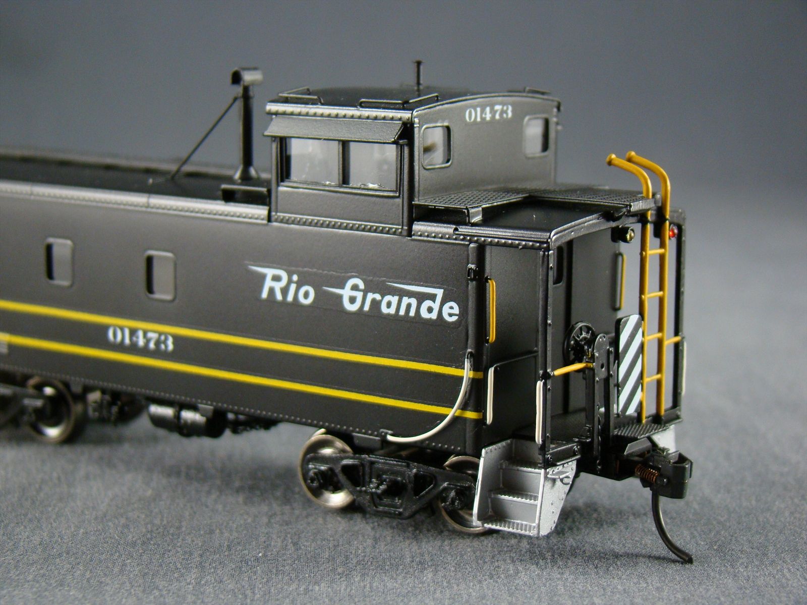 HO OMI D&RGW Rio Grande Caboose #01473 Black