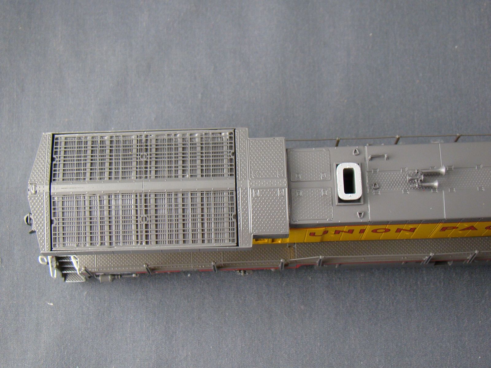 HO OMI UP Union Pacific AC4400CW #7046