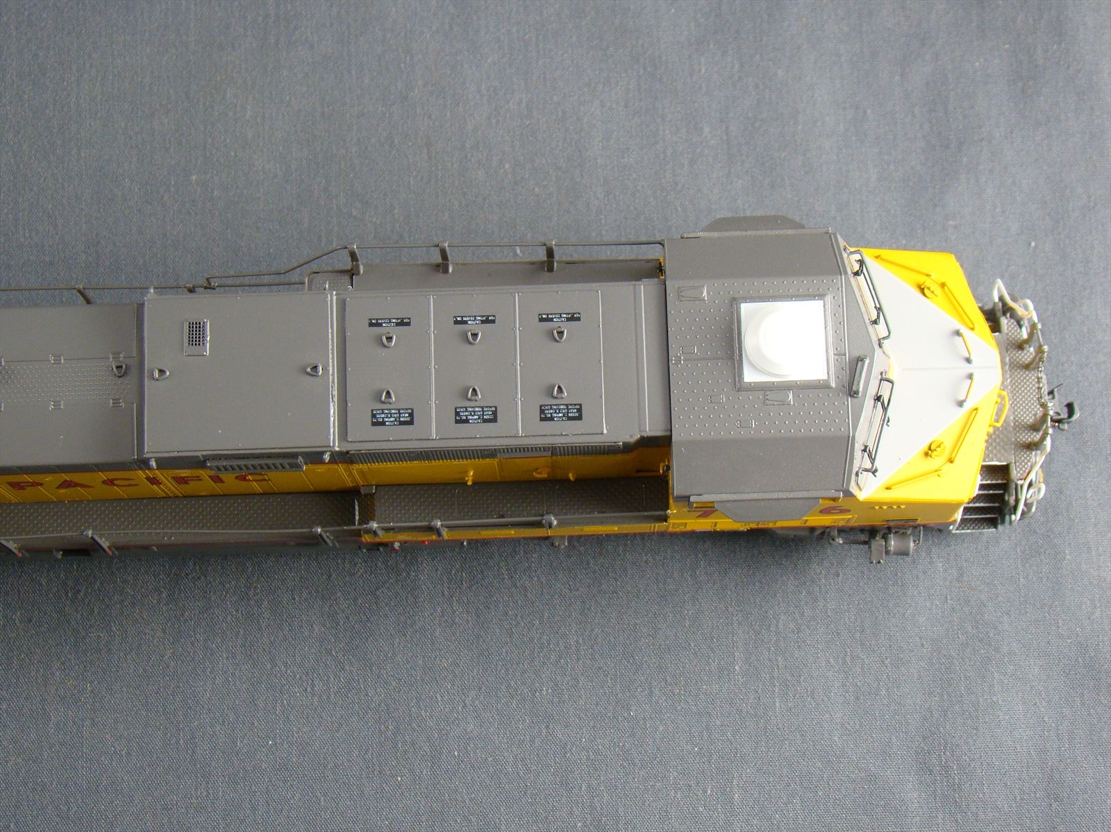 HO OMI UP Union Pacific AC4400CW #7046