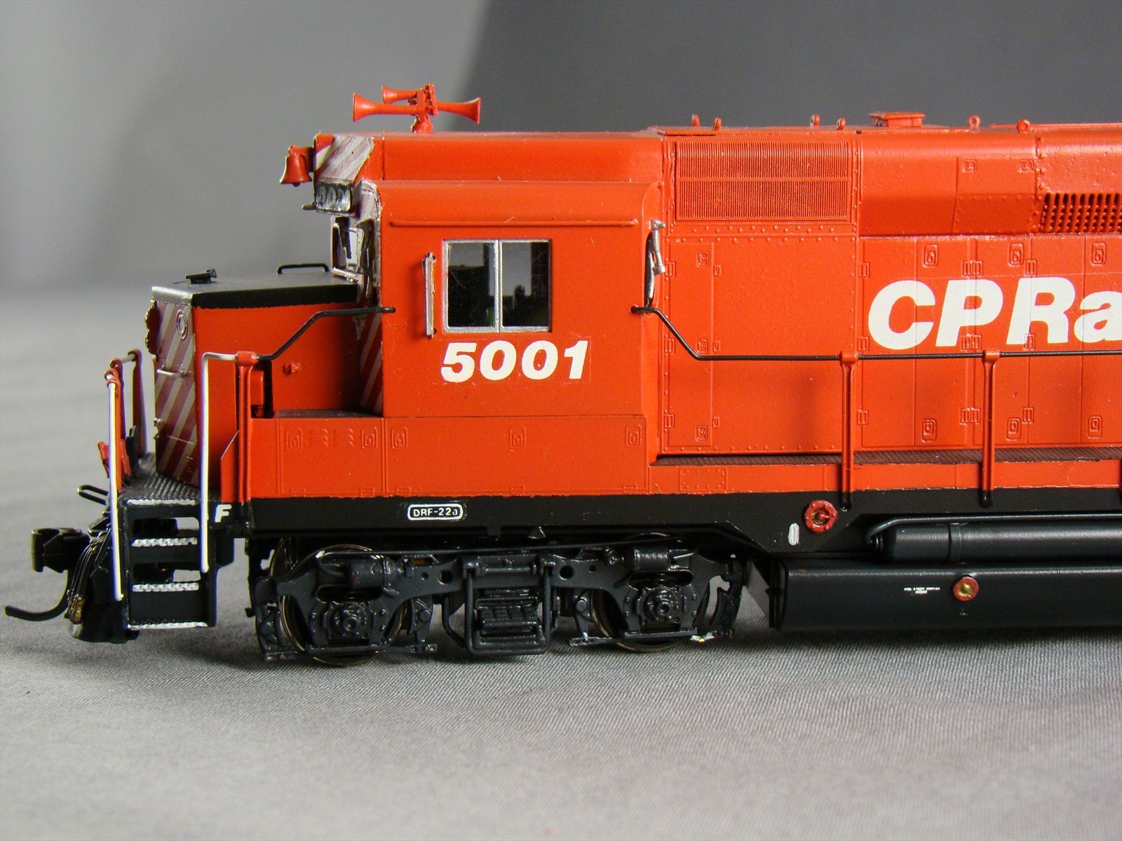HO OMI CPR Canadian Pacific GP30 Phase II #5001 Custom