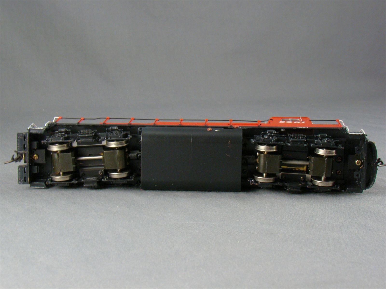 HO OMI CPR Canadian Pacific GP30 Phase II #5001 Custom