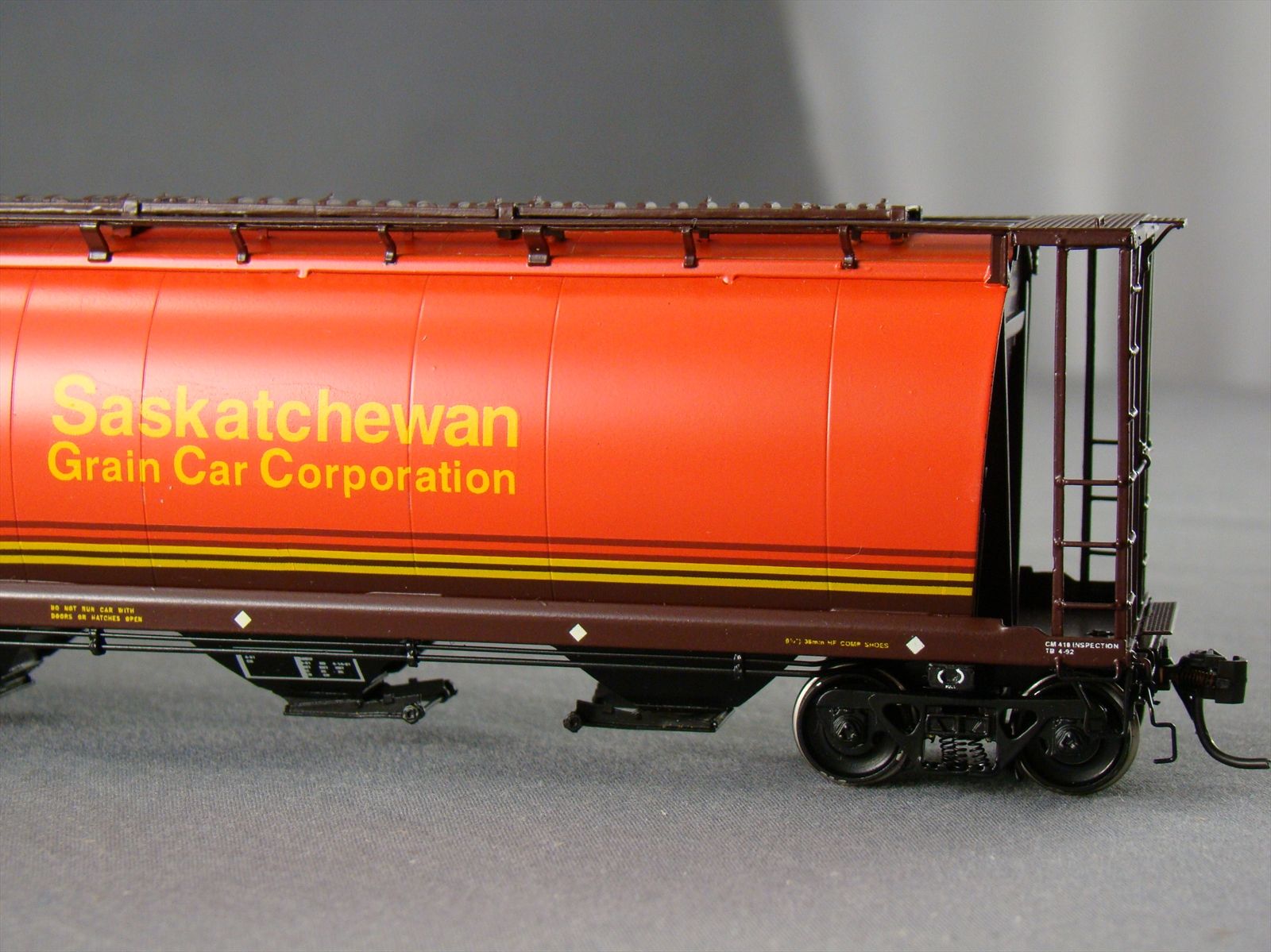HO OMI Overland Custom Saskatchewan Grain Hopper #625078