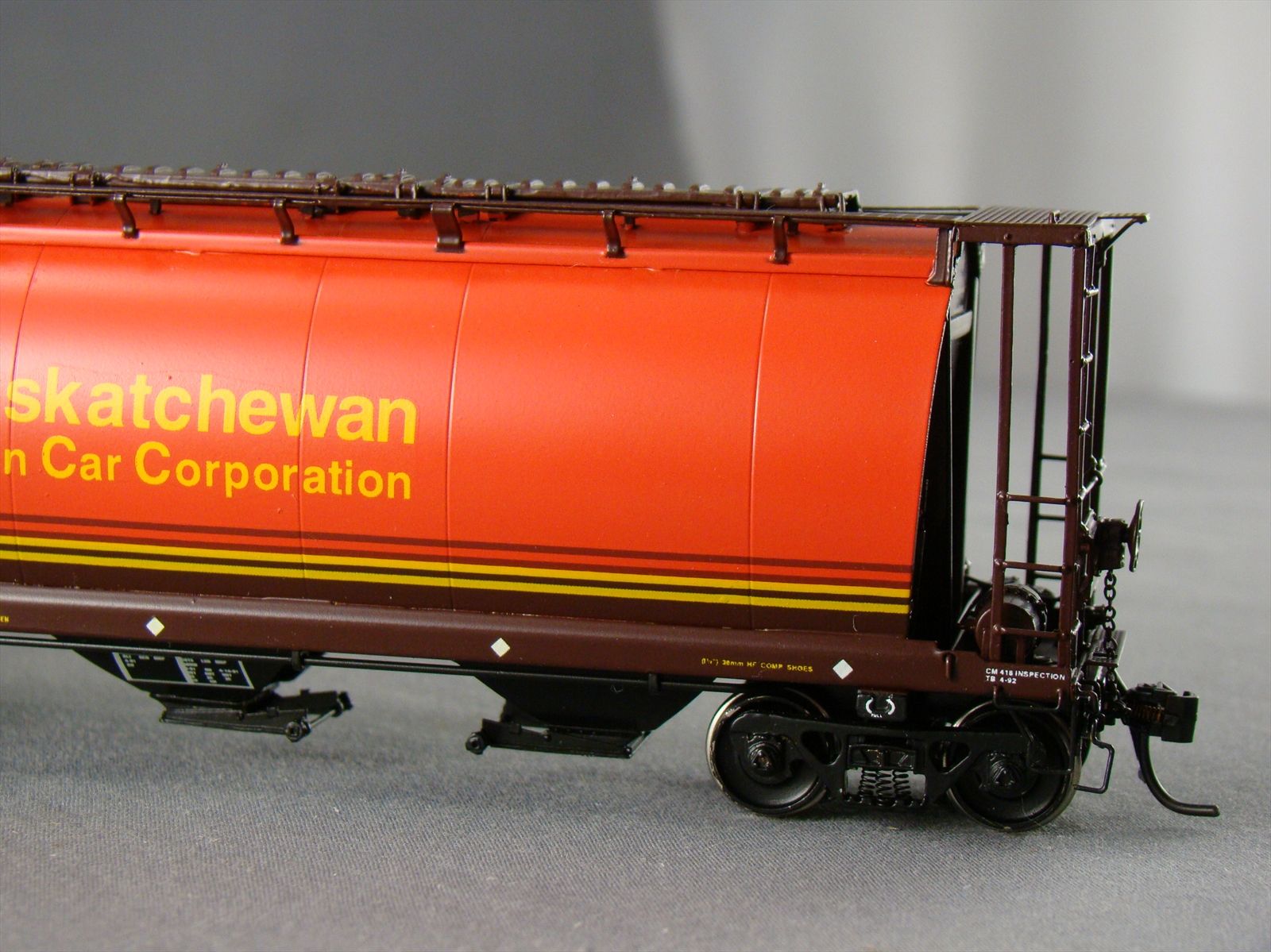 HO OMI Overland Custom Saskatchewan Grain Hopper #625078